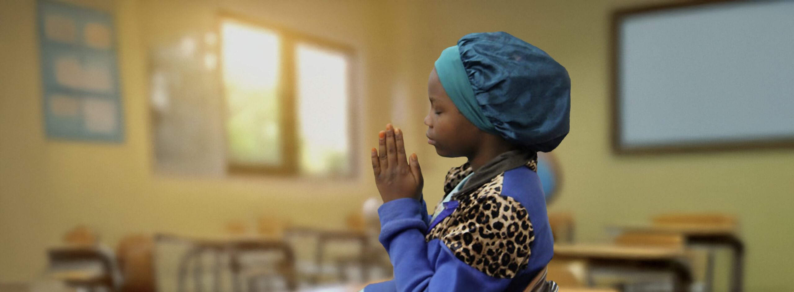 Lighting the Way for Refugees - Gfoundation